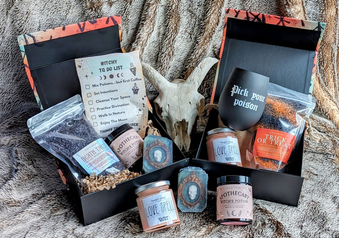 Witch Pamper Gift Set Witch Candle Bath Salts Skull Gift - Etsy