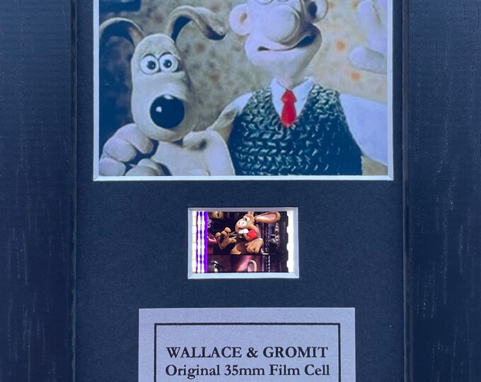 Feathers Mcgraw / Wallace & Gromit / Matte Vinyl / Pop Culture Stickers ...