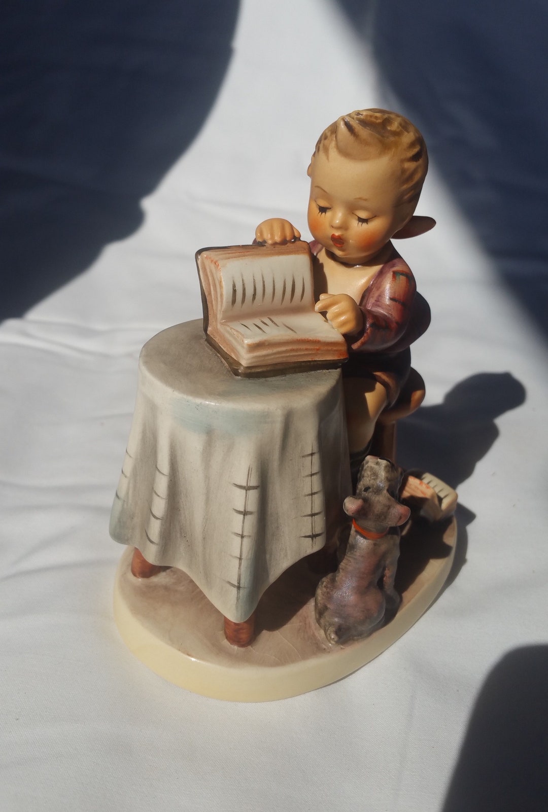 1972 little Bookkeeper. Hummels - Etsy