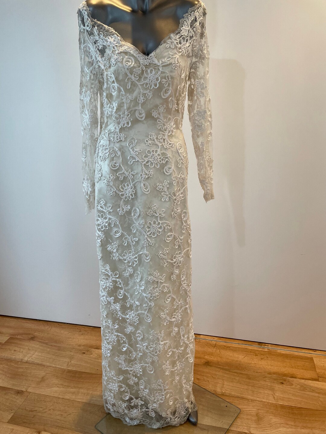 Caroline Holmes - Ivory Corded Lace Over Duchess Satin Bustier Straight ...