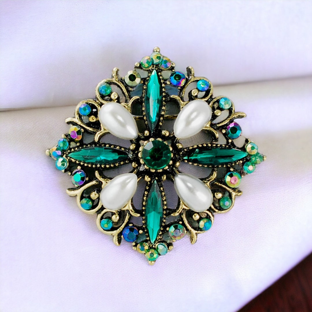 Emerald Pearl Brooch Pin, Elegant Green Rhinestone Jewelry, Formal ...
