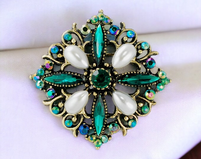 Emerald Pearl Brooch Pin, Elegant Green Rhinestone Jewelry, Formal ...