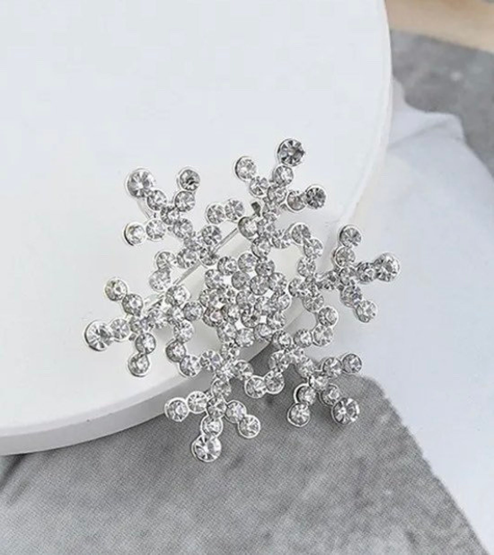 Sparking White Rhinestone Snowflake Brooch Pin Christmas - Etsy