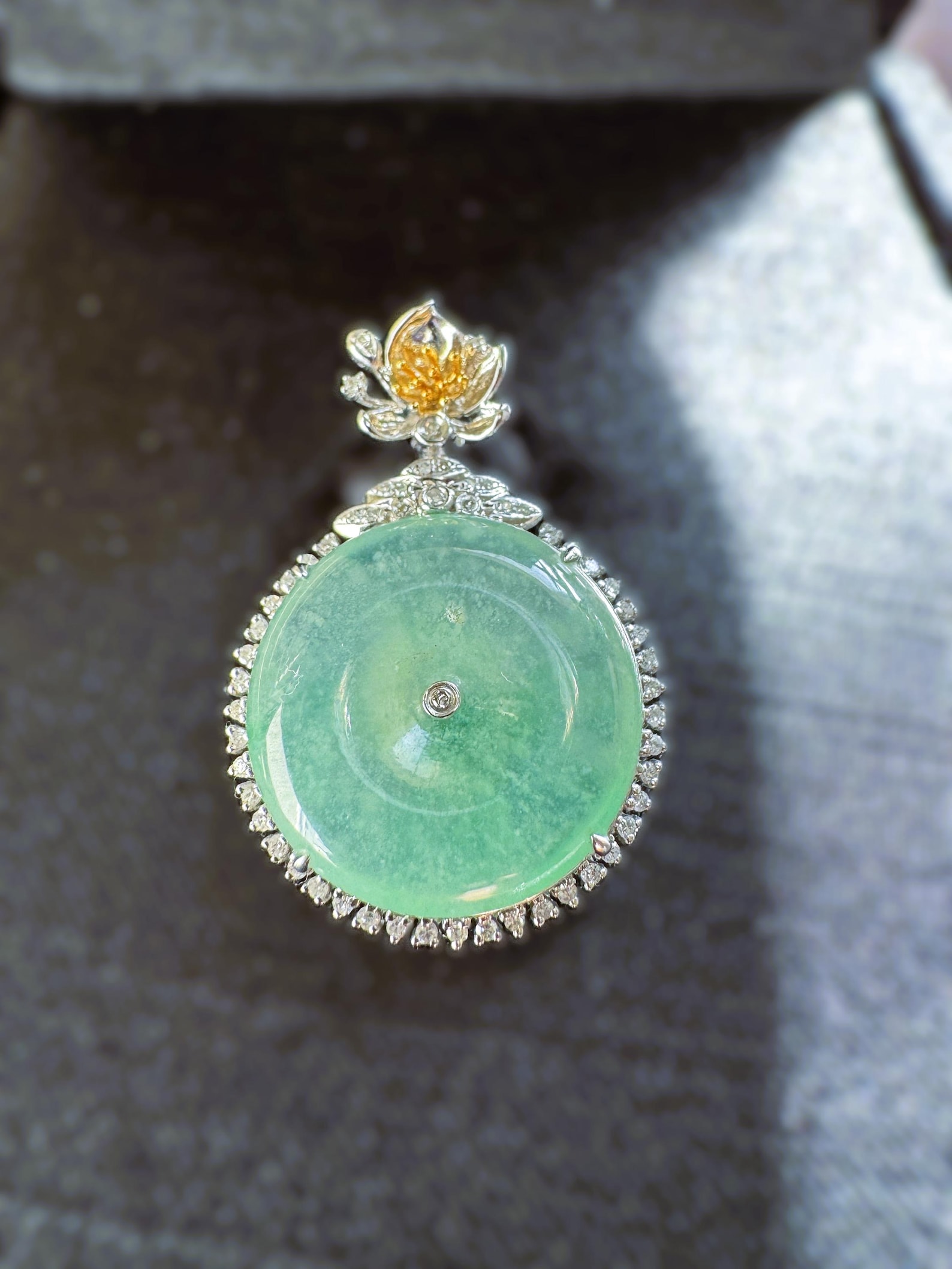 Grade A Burmese Icy Sweet Green Jade Donut 18k Gold Diamond Pendant - Etsy