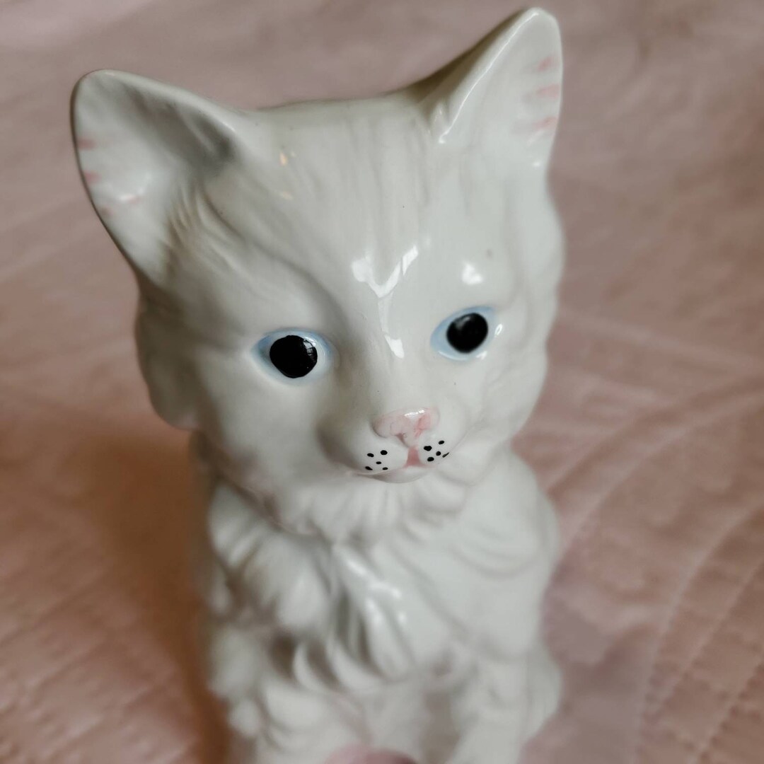 Vintage White Ceramic Kitty Cat Figurine - Etsy
