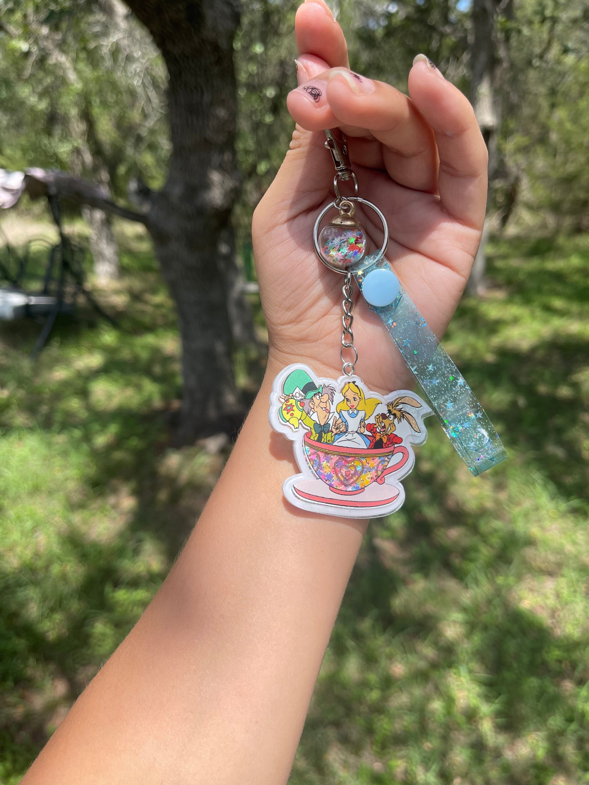 Disney Alice in Wonderland Teacup Shaker Keychain With Removable Strap ...