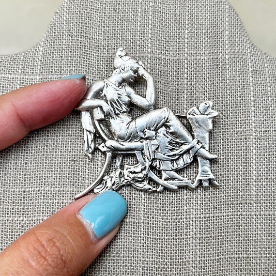 Antique Sterling Silver Figural Lady Brooch - Gem