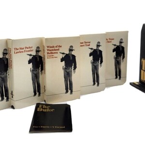 John Wayne the Duke VHS Collectors Set FEO FUERTE Y Formal Ltd Edition ...
