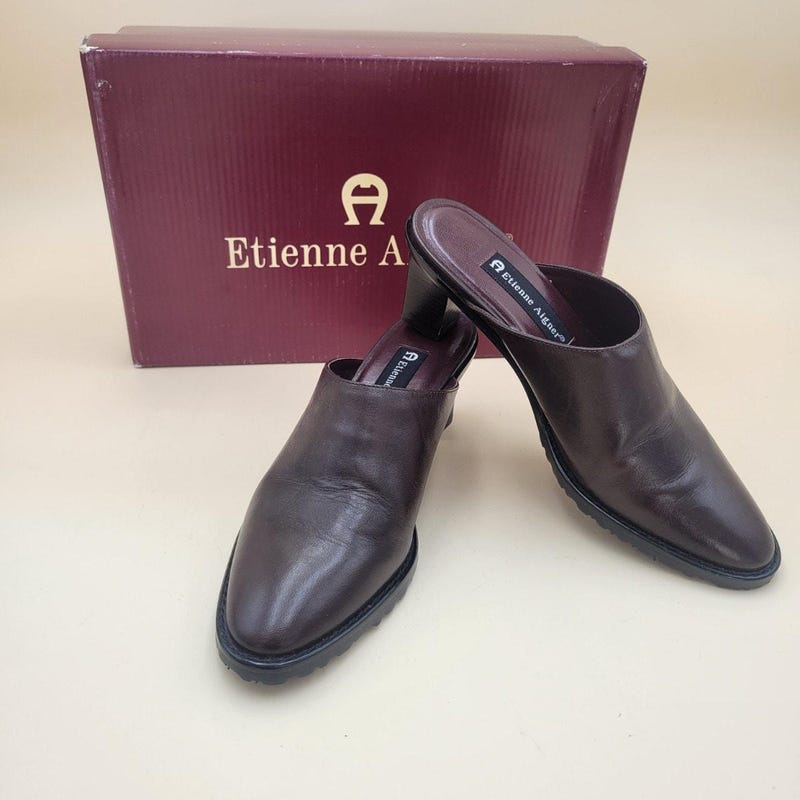 Vintage Etienne Aigner Shoe - Etsy