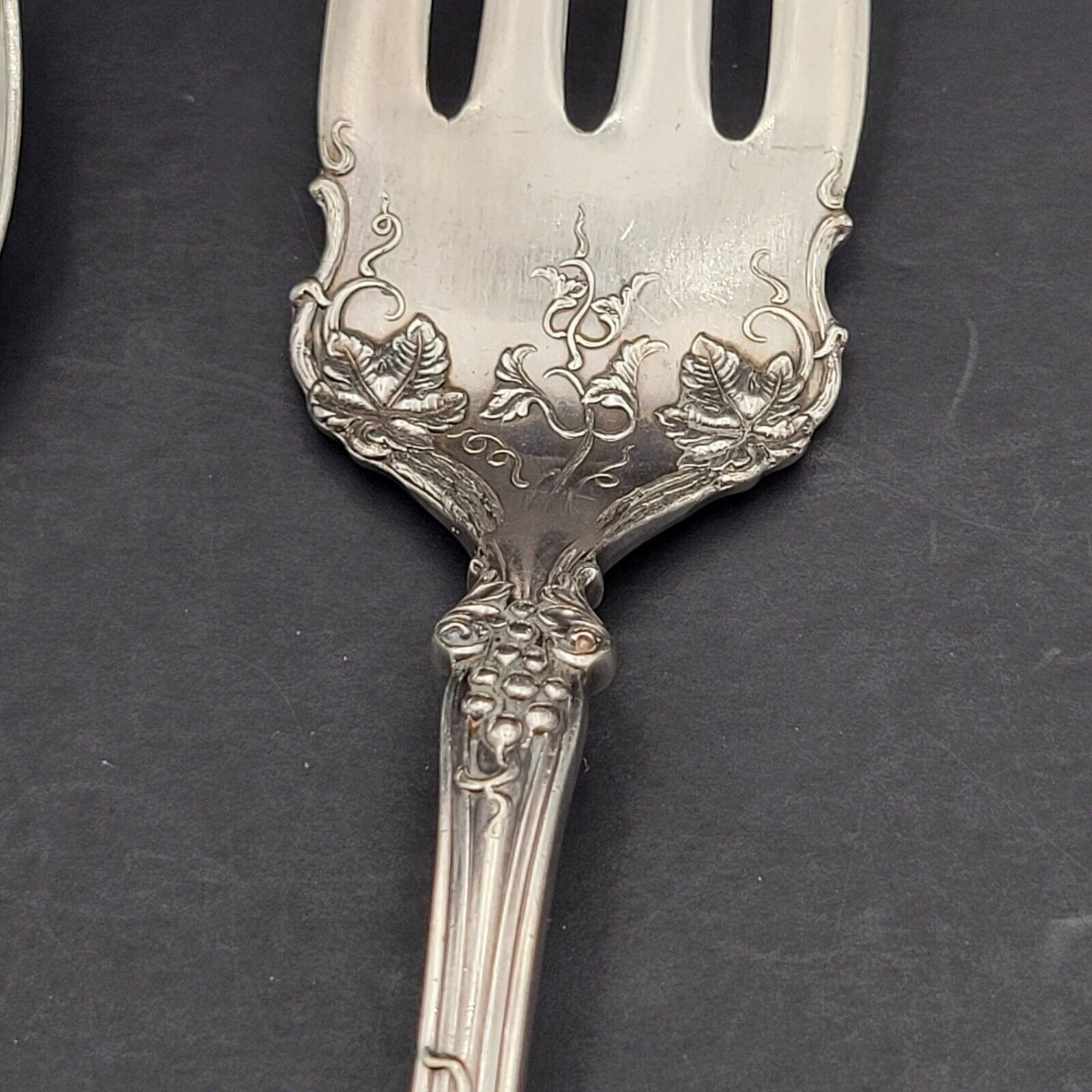 1847 Rogers Bros. Silverplated Vintage Pattern Grape Salad Serving Set ...