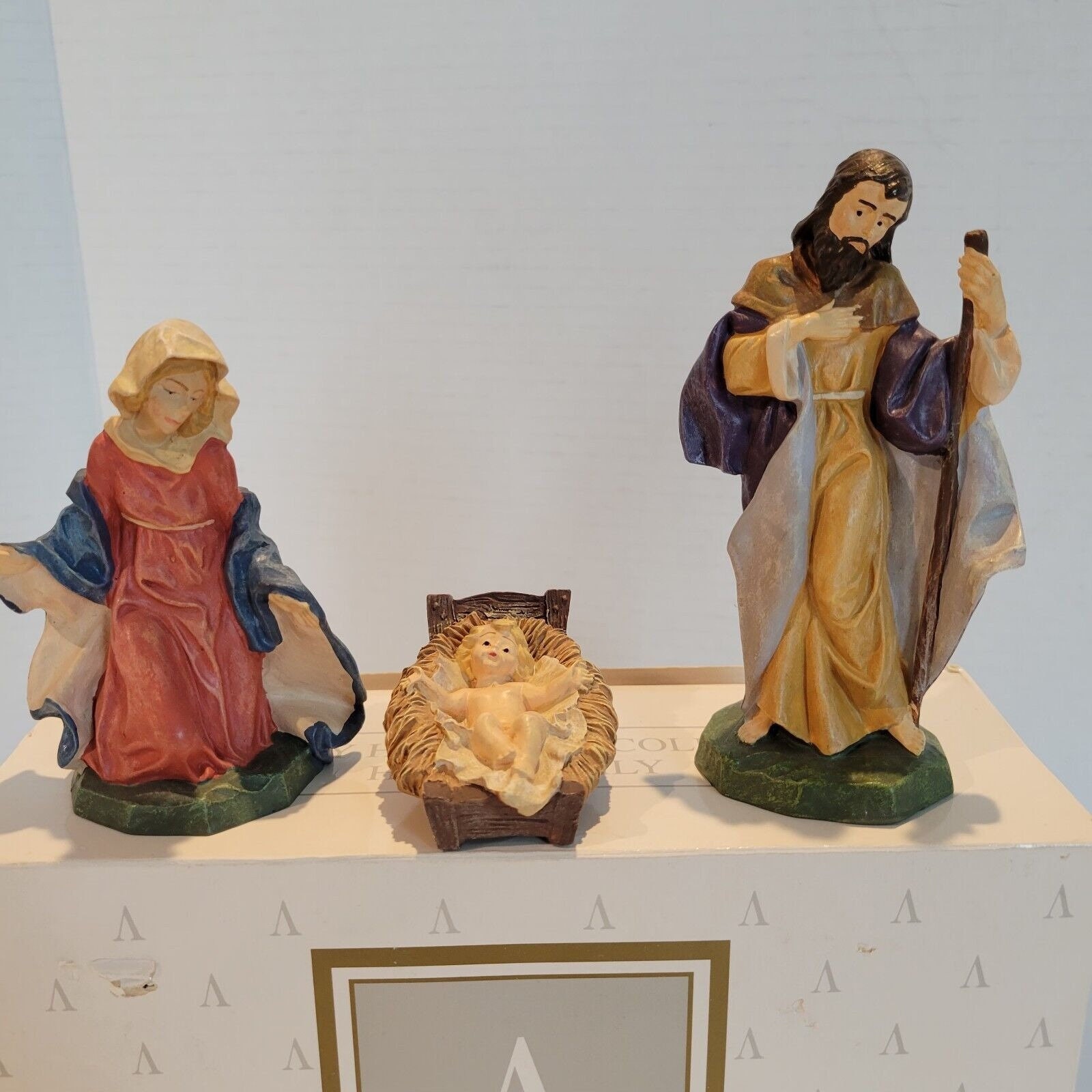 Avon Nativity Heirloom Collection Holy Family Christmas Figurines ...