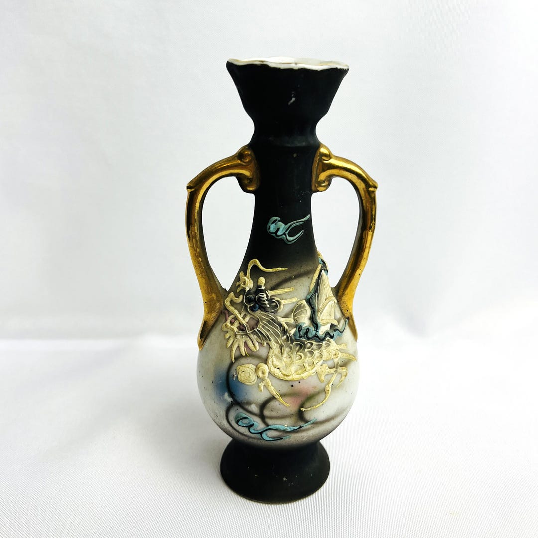 Dragonware Vase Vintage Hand Painted Dragon Motif Moriage Two Handled ...