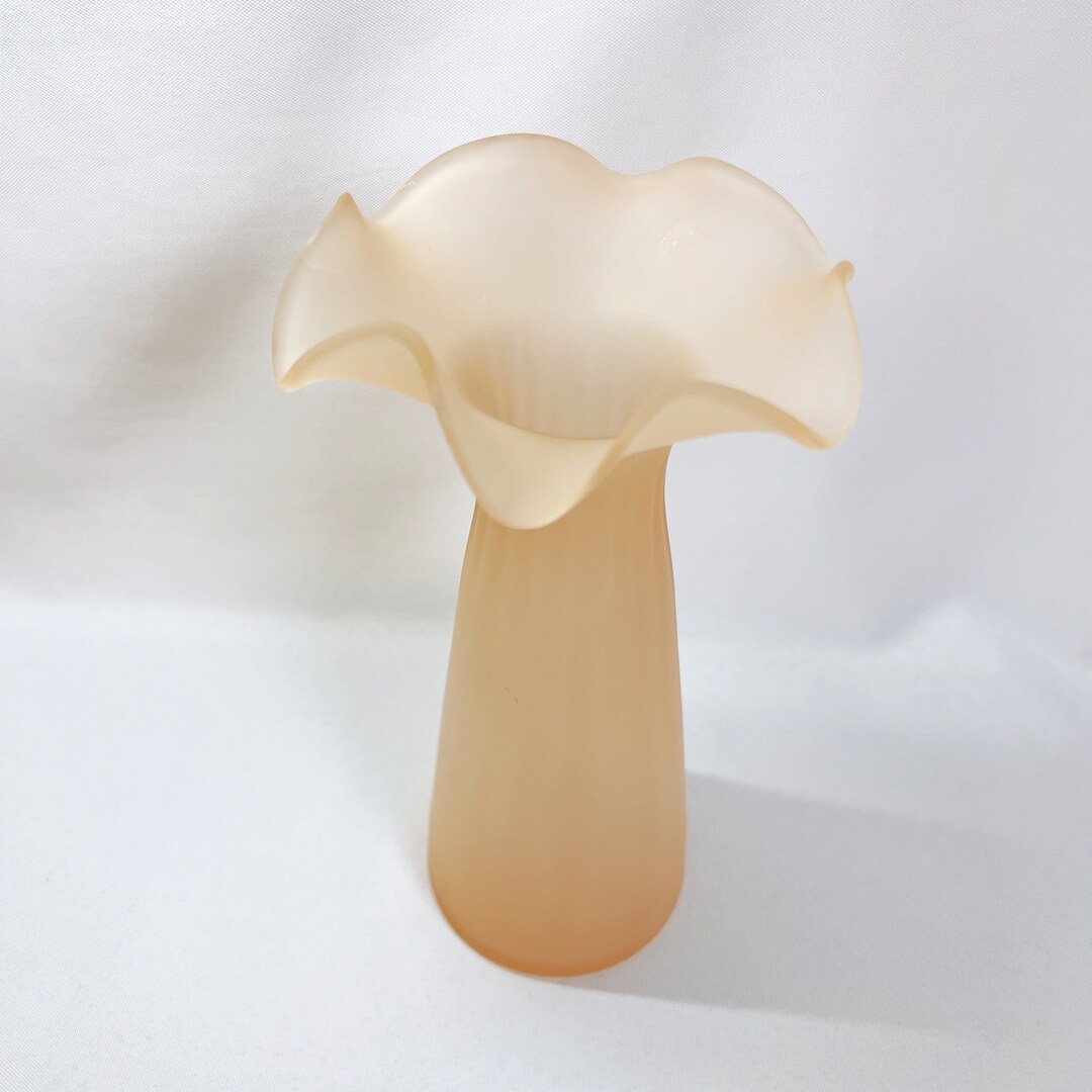 Ruffled Rose Pink Satin Glass Vase Vintage Frosted Glass Flower Holder ...