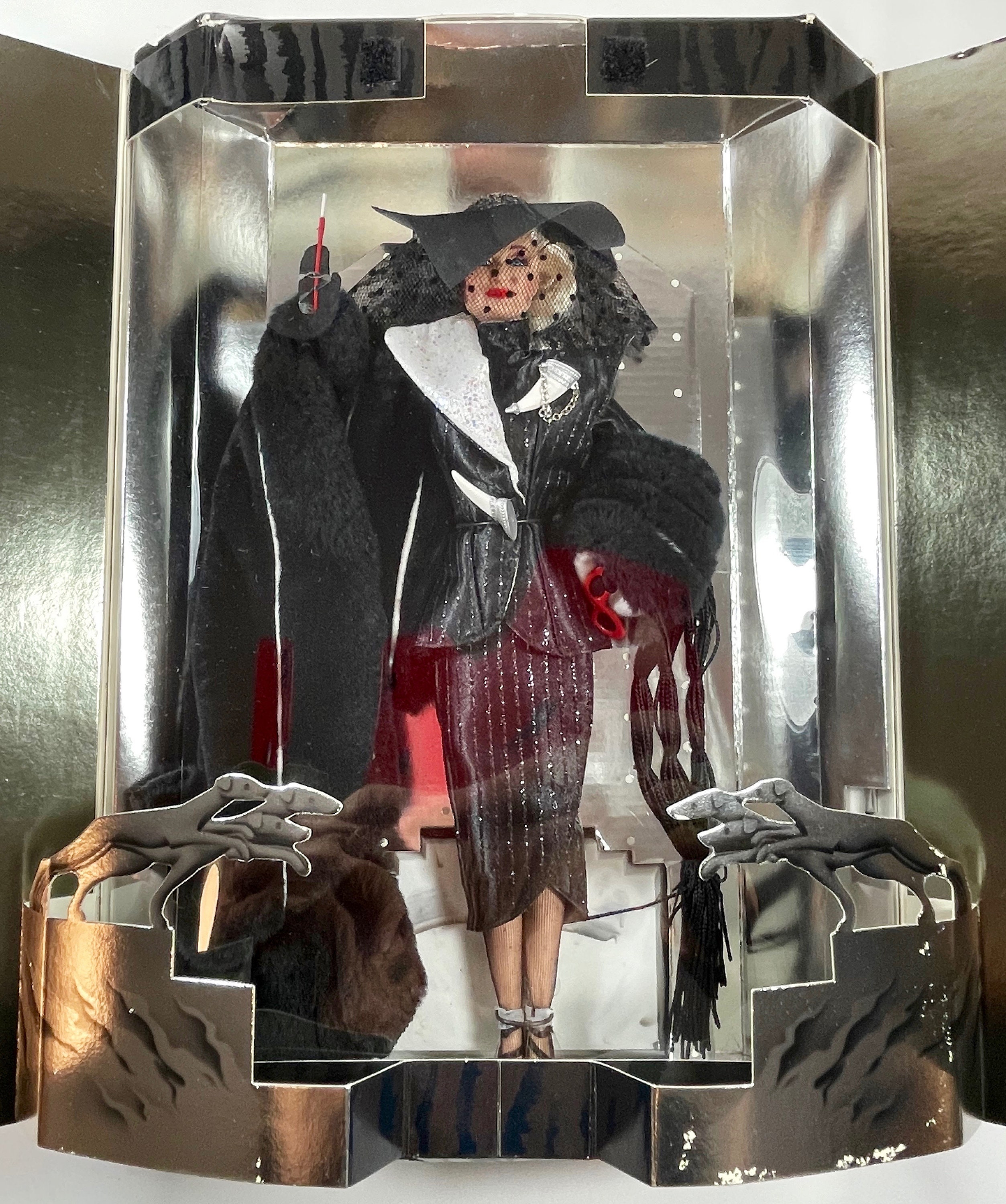 Barbie Doll CRUELLA De VIL First in a Series Great Villains Collection ...