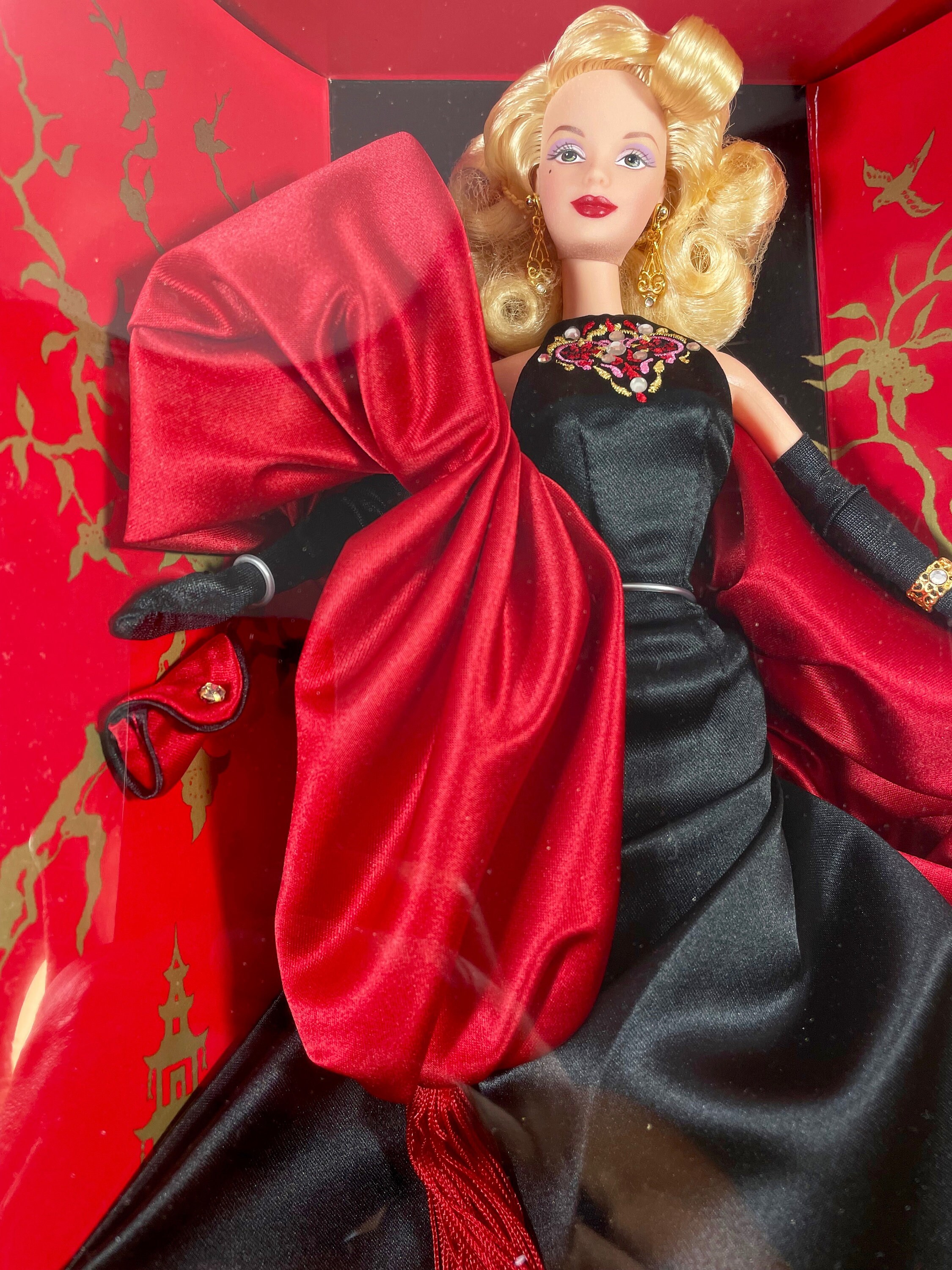 Vintage Barbie Doll Mann's Chinese Theatre Barbie Doll 1999 Unopened ...