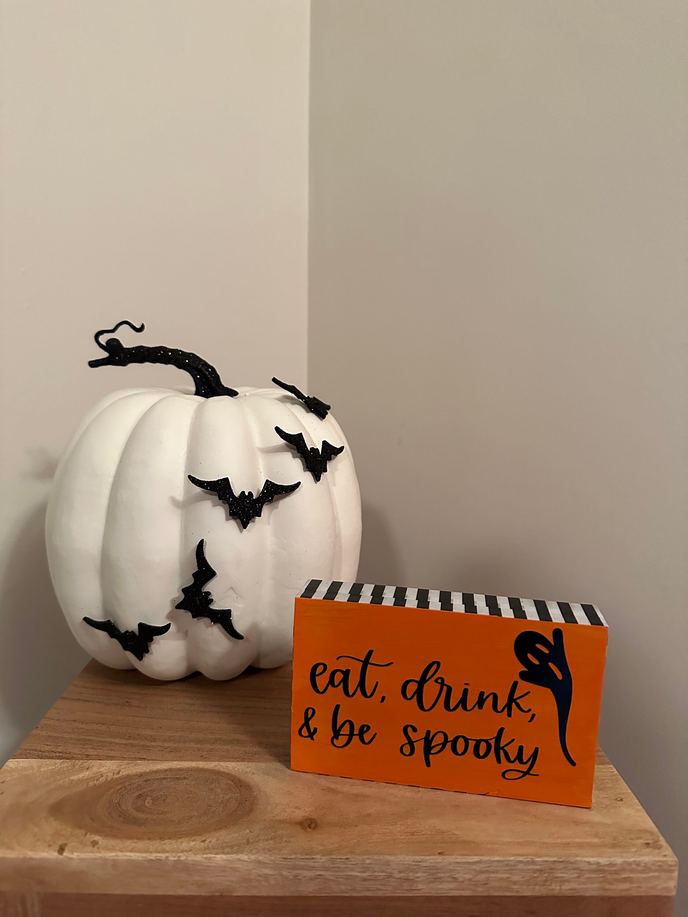 Eat, Drink, and Be Spooky Halloween Tiered Tray Sign - Etsy