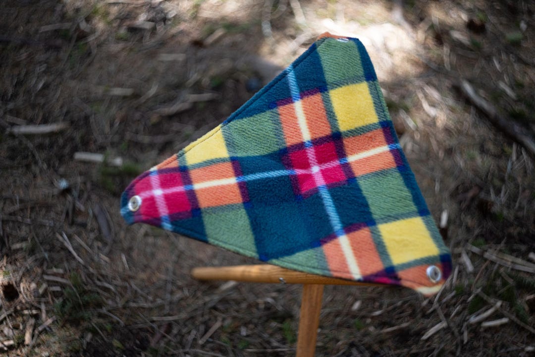 Wood Bushcraft Tripod Camp Stool W/ Bright Rainbow Colored Plaid Fleece ...