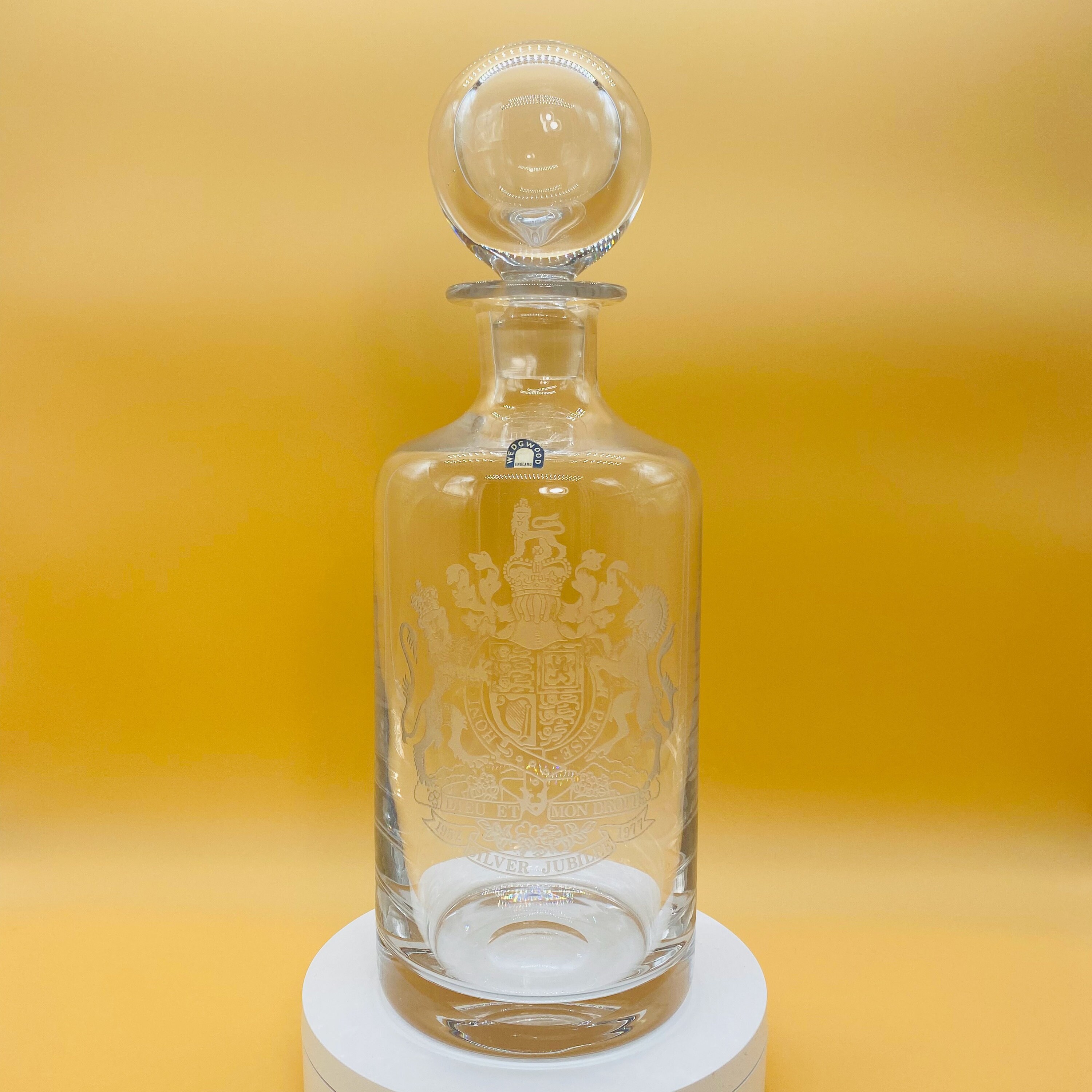 Wedgwood Crystal Commemorative Queen Elizabeth II Silver Jubilee ...