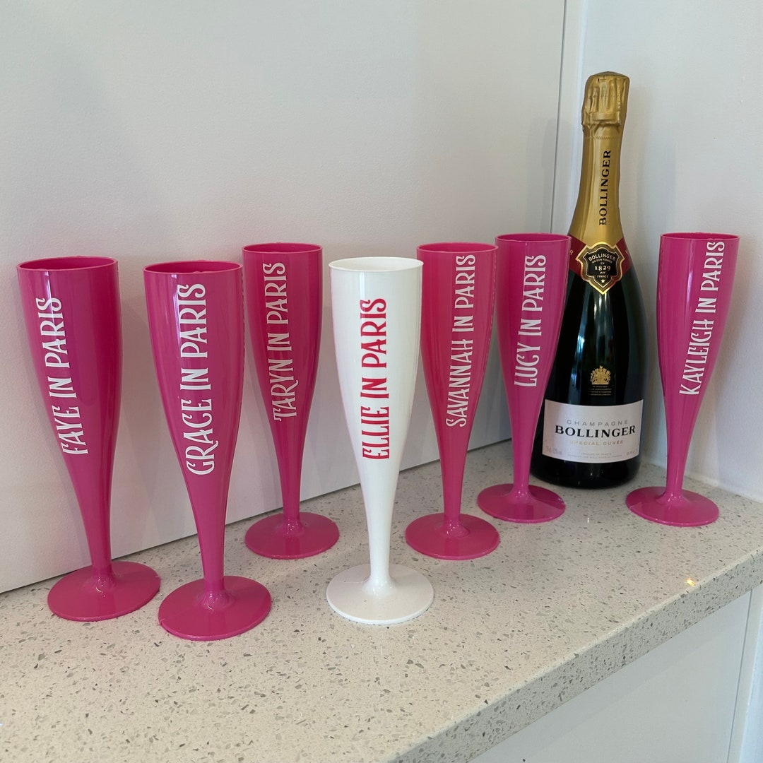 In Paris Themed Plastic Pink Flutes | Paris Hen Party Gifts | Emily in ...
