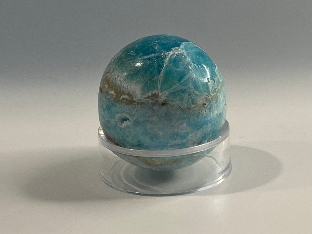 Blue Aragonite Spheres Crystal Spheres, Caribbean Blue Crystal Spheres ...