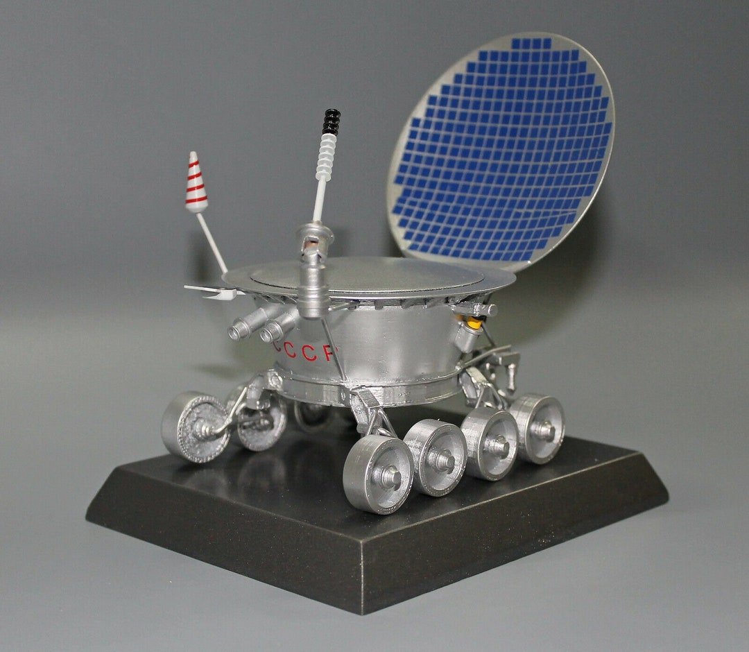 1:25 Scale Model of Soviet Union Lunar Rover Lunokhod, Made of Plastic ...
