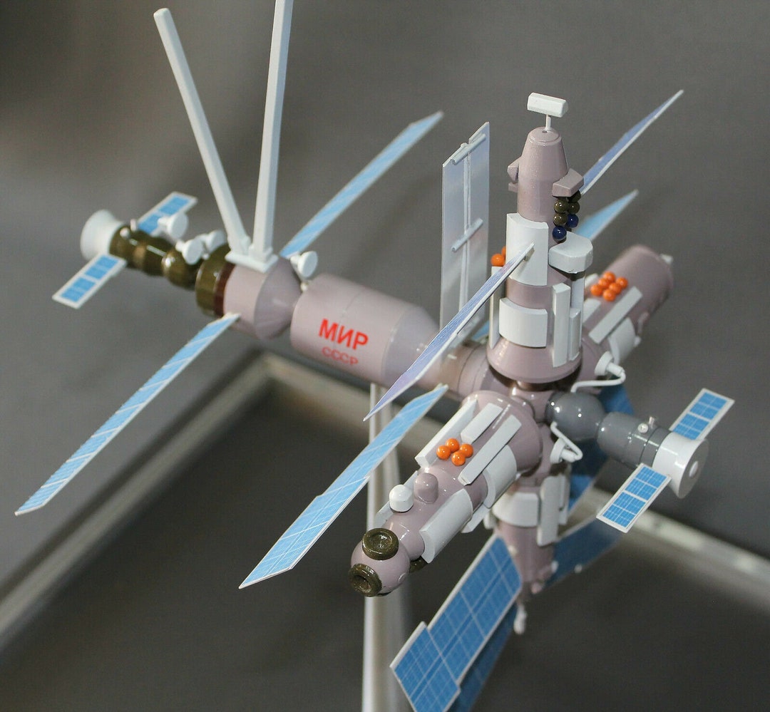 1:144 Scale Model of Mir Space Station, Made of Metal 9 Lenght - Etsy