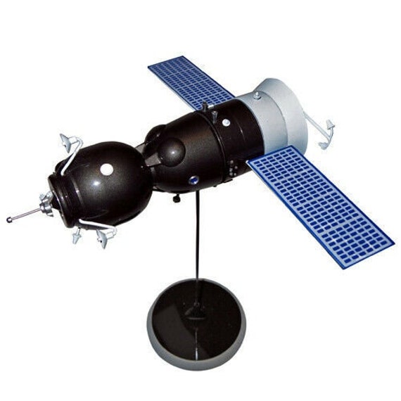 SALE 1:50 Scale Model of Russian Spacecraft Soyuz TMA Made | Etsy