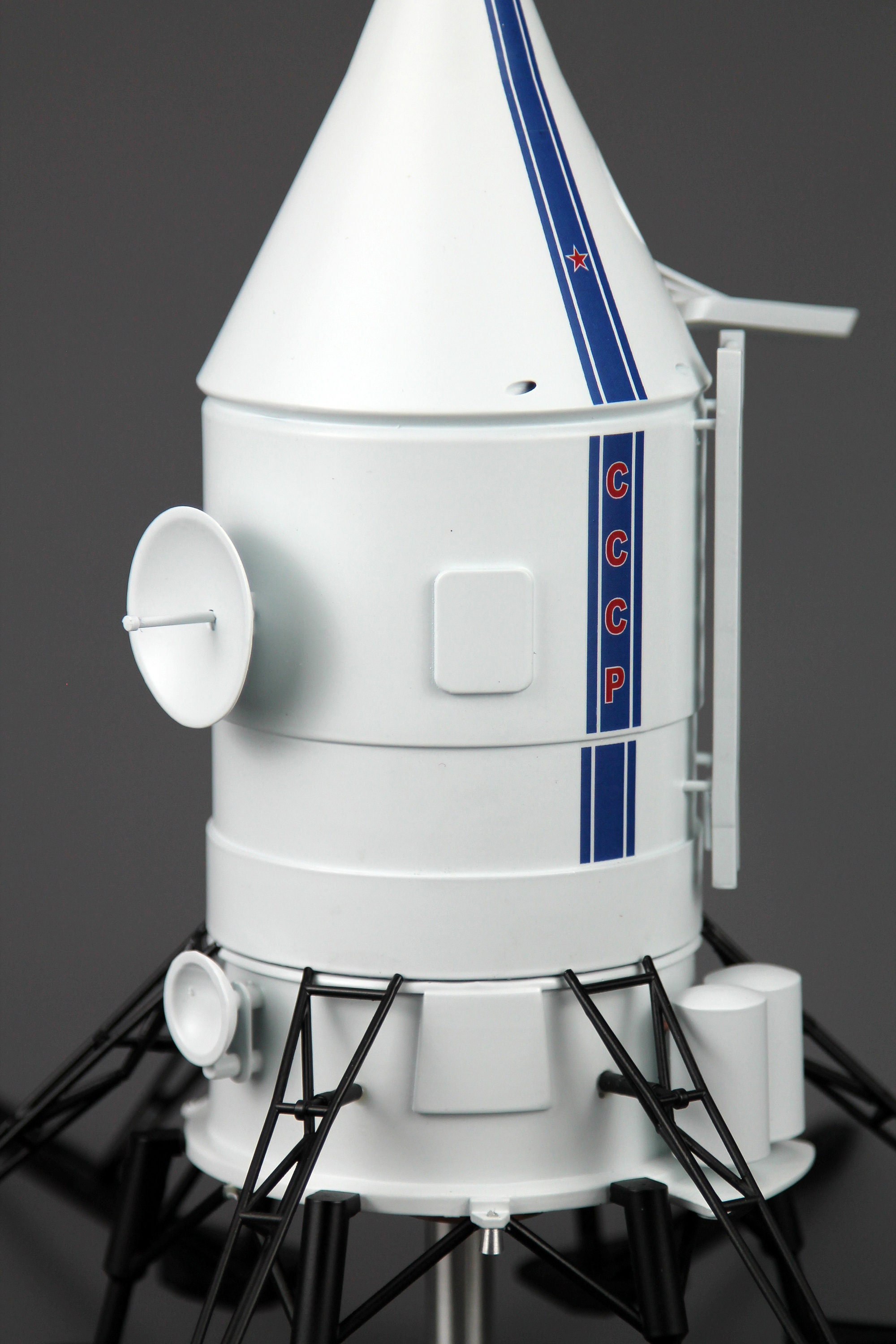 1:50 Scale Model of Soviet LK-700 Lunar Lander Made of - Etsy UK