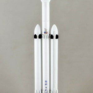 1:144 Scale Model Spacex Rocket Falcon Heavy, Made of Metal 19 Tall - Etsy