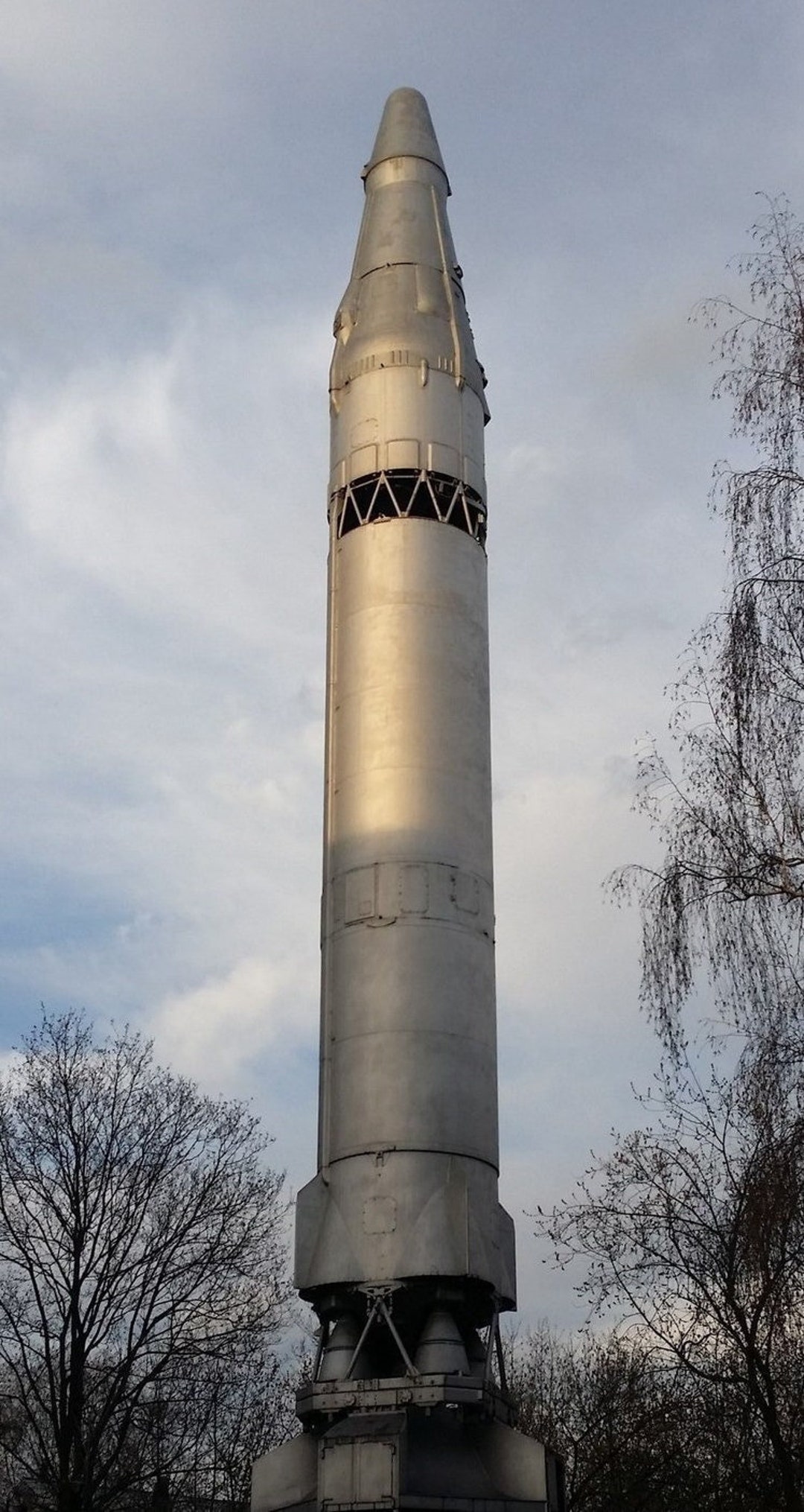 1:72 Scale Model of Russian ICBM R-9, Made of Metal 14 Tall - Etsy