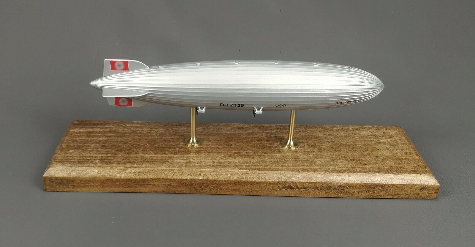 1 1000 Scale Model Of German Airship Lz 129 Hindenburg Made Etsy