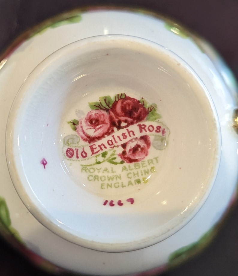 Vintage Royal Albert "old English Rose" 1669 Heavy Gold Gilt Tea Cup ...