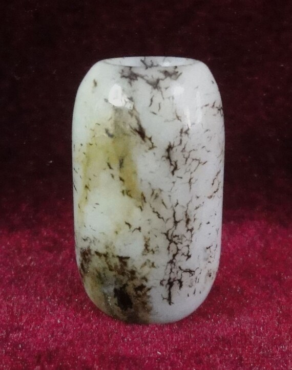 Chinese old rare hand - Gem