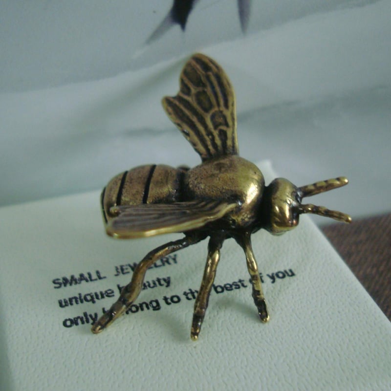 Tiara Honey Bee Box - Etsy