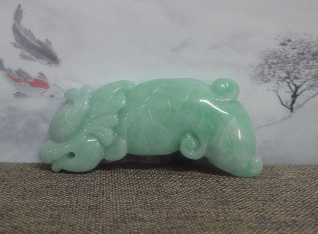 Old Chinese Hand Carving pixiu Beast Green and White Emerald Jadeite ...
