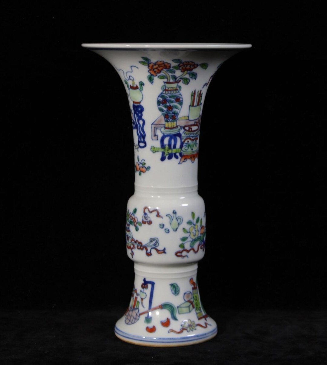 Large Antique Chinese doucai Hand Painting Porcelain Goblet Vase ...