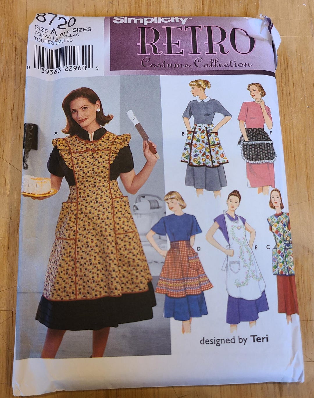 Retro Apron Sewing Pattern. Simplicity 8720. All Sizes. UNCUT, Factory ...