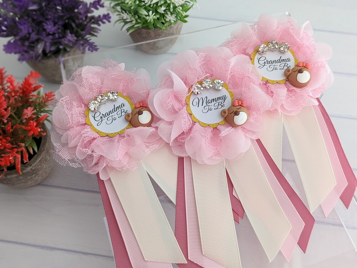 Baby Announcement Pins Grandma to Be Keepsake Pins Granny to - Etsy