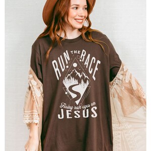 Christian Shirts Women Jesus Tshirt Run the Race Bible Verse T-shirt ...