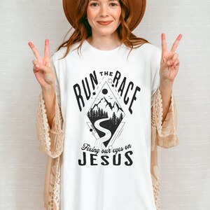 Christian Shirts Women Jesus Tshirt Run the Race Bible Verse - Etsy