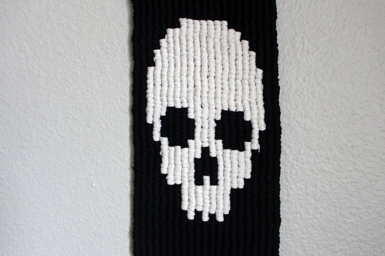 Skull Macrame Wall Hanging, Gothic Decor, Boho Halloween Decor, DIY ...