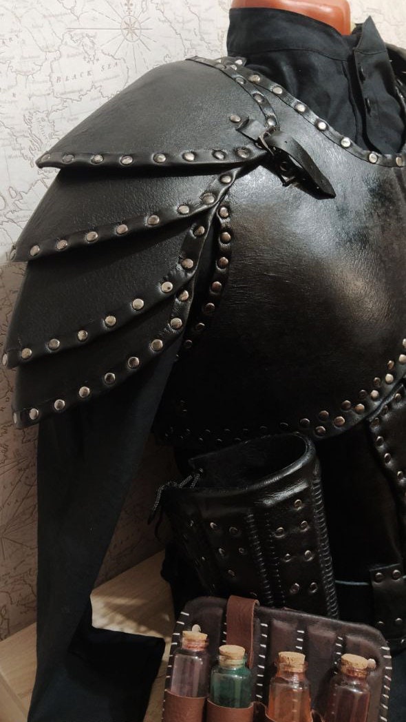 The Witcher Netflix Geralt of Rivia Armor Set - Etsy