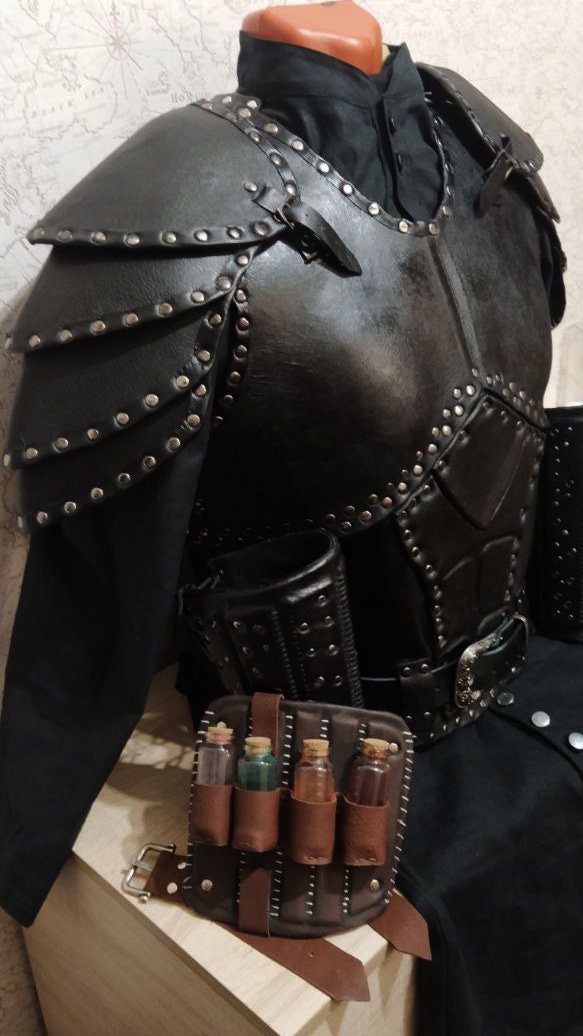 The Witcher Netflix Geralt of Rivia Armor Set - Etsy