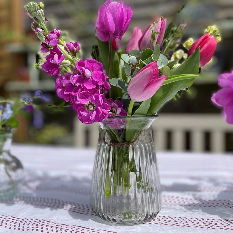 Ribbed Glass Vase - Etsy UK