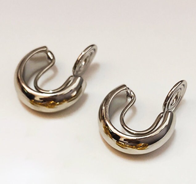 Non Pierced Ears 14K Gold Hoop Clip on Smooth Earrings Invisible ...