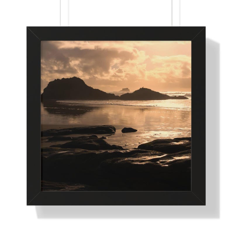 Sunset Hug Beach Oregon Frame Photo Ocean Sunset Black Frame Poster ...