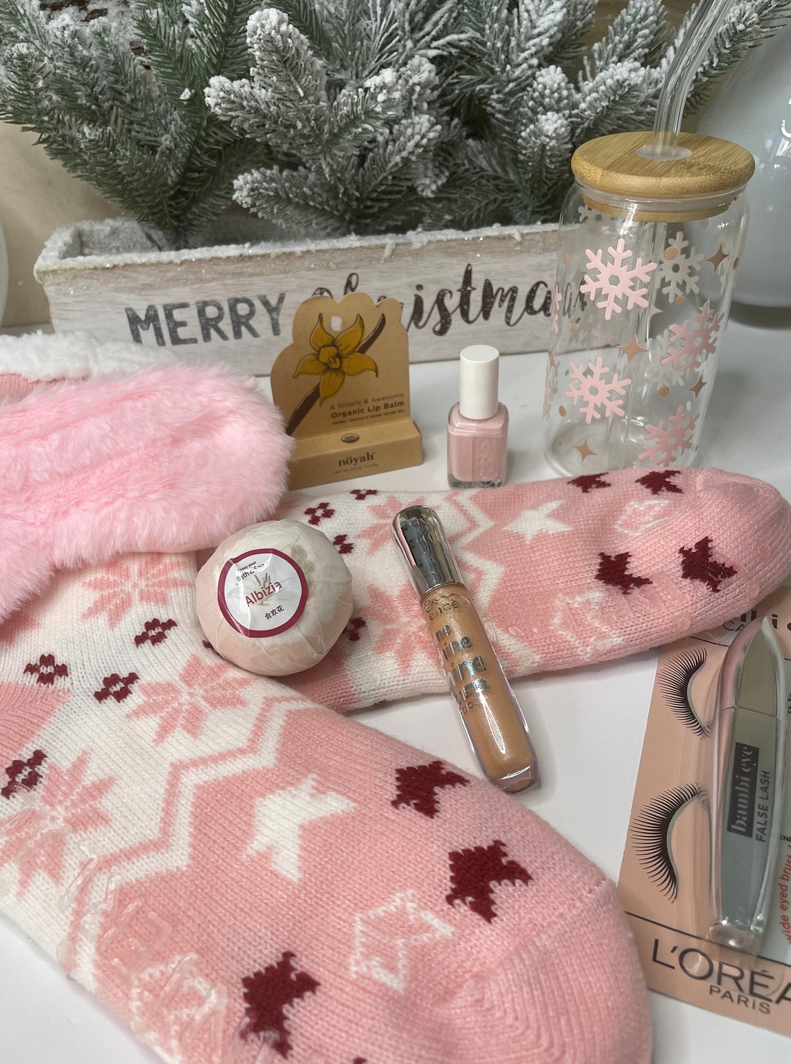 Christmas Gift Set for Girls Pink Christmas Gift Box for Teens and ...