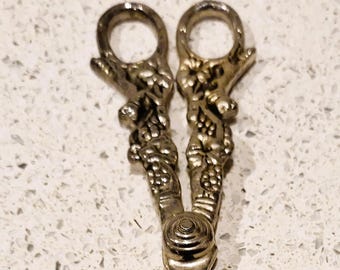 tiffany grape scissors