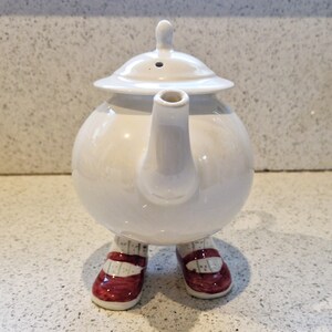 Carltonware, Walking Teapot, Hand Painted, Carlton Ware Walking Teapot ...