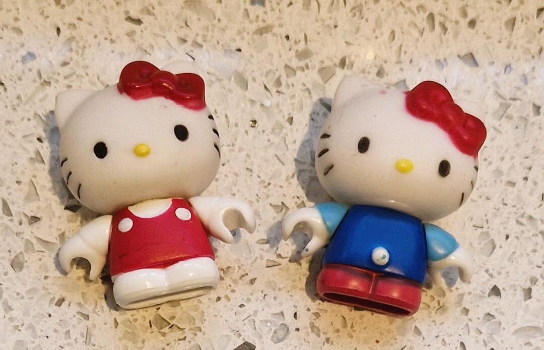 Hello Kitty, Sanrio, Red Bow, Fifi, Blue Outfit, Red Outfit. 1 1/4 ...